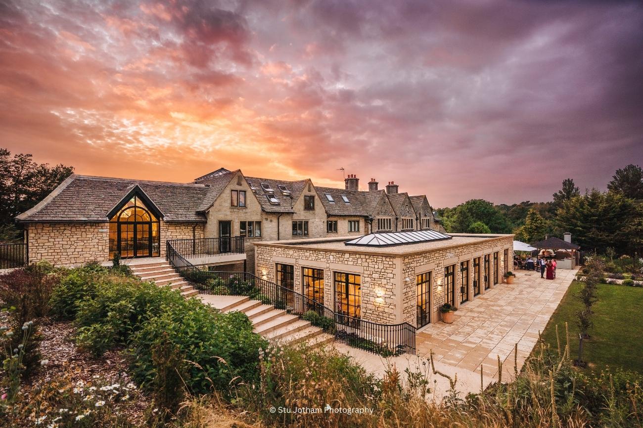 The Pear Tree | Wedding Venues Wiltshire | Artemis